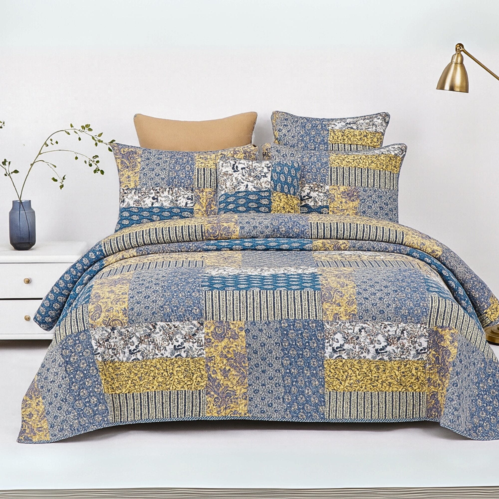 DaDa Bedding Honey Cove Garden Floral Paisley Cottage Patchwork Bedspr